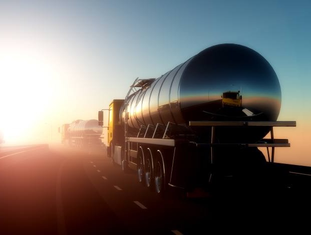 Dangote Refinery receives first batch of 4,000 CNG-powered fuel trucks ...