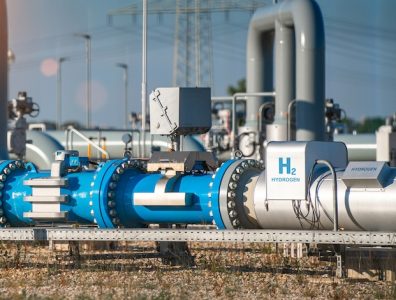 IEA reduces 2030 low-emissions hydrogen production forecast - The Energy Year